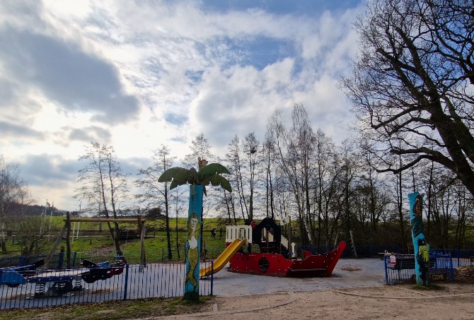 Ryton Pools Country Park – Country parks and greenways